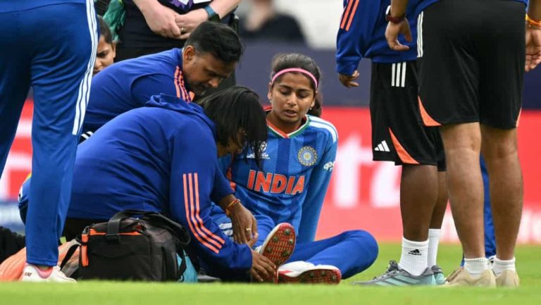 Shreyanka Patil Out of T20 World Cup After Ankle Injury